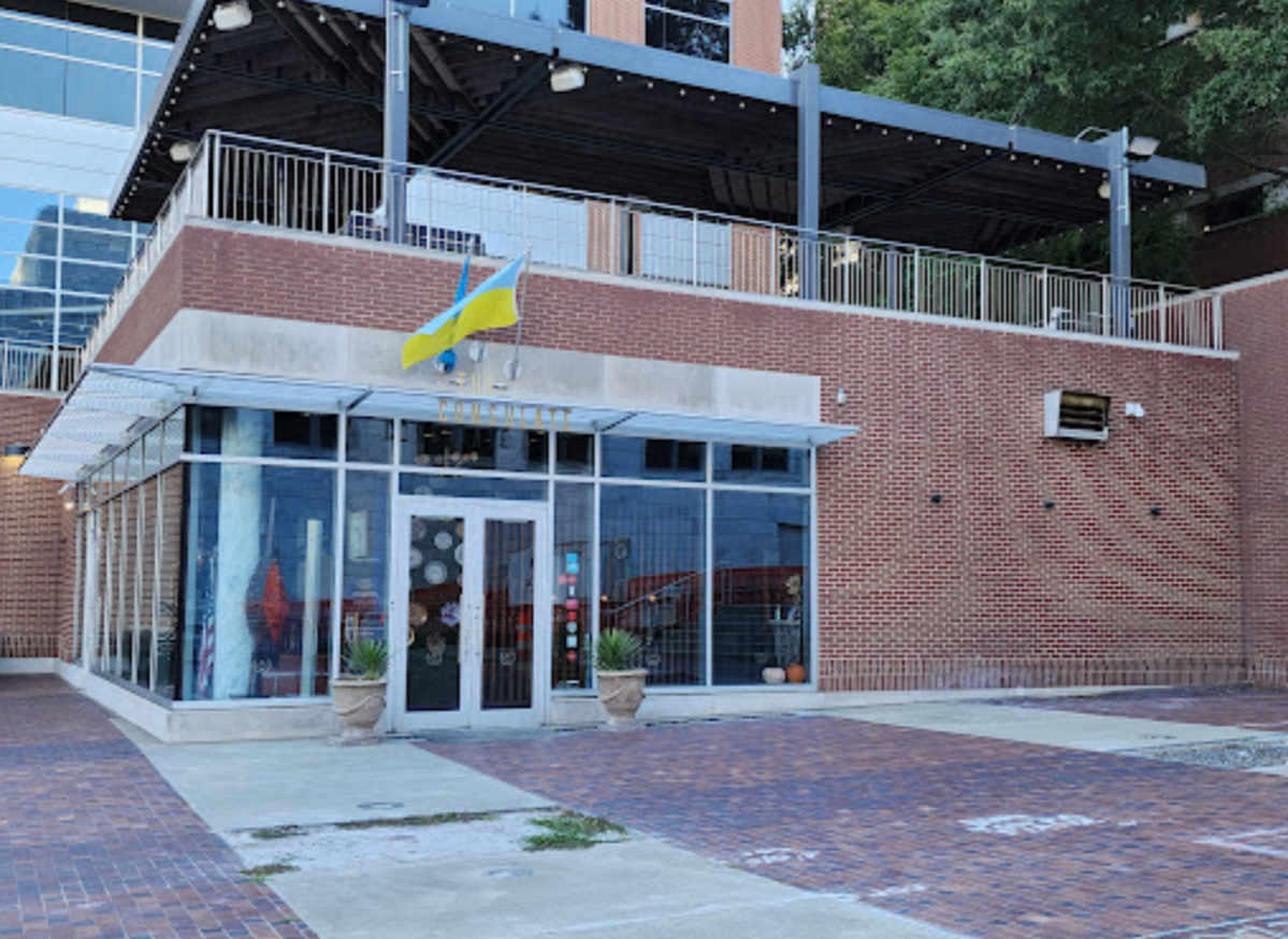 This Unique Restaurant In Georgia Serves International Delights