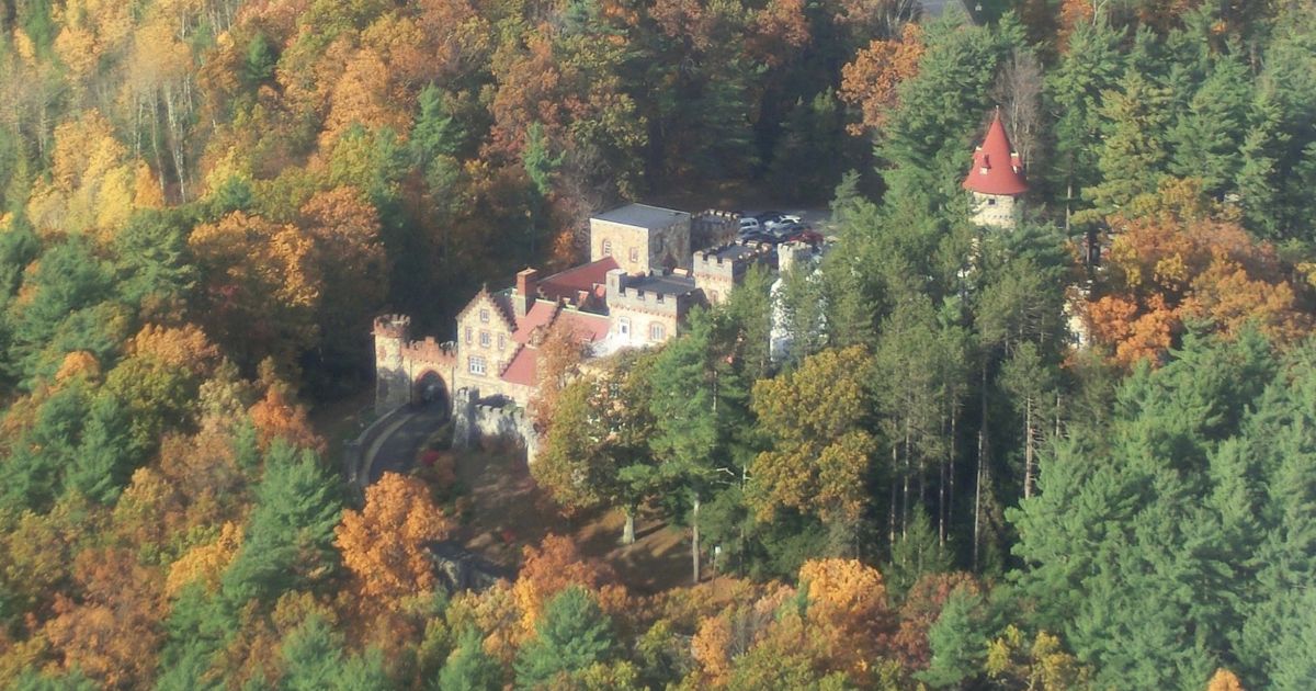 1 Of The Stunning Castles In New Hampshire Looks Like Hogwarts