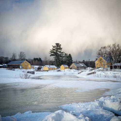 Visit A New Hampshire Winter Wonderland This Holiday Season