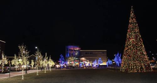 This Christmas Light Display In Kansas Is Beautiful