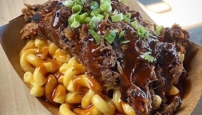 The Most Magnificent Macaroni And Cheese Is Hiding In Small Town Iowa