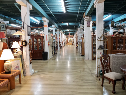 Get Lost In This Huge Antique Store in Southern California