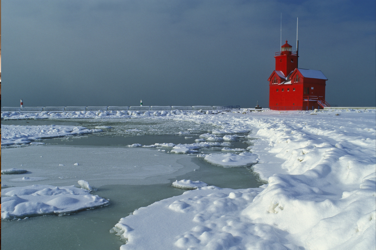 11 Enchanting Winter Getaways in Michigan That You'll Love