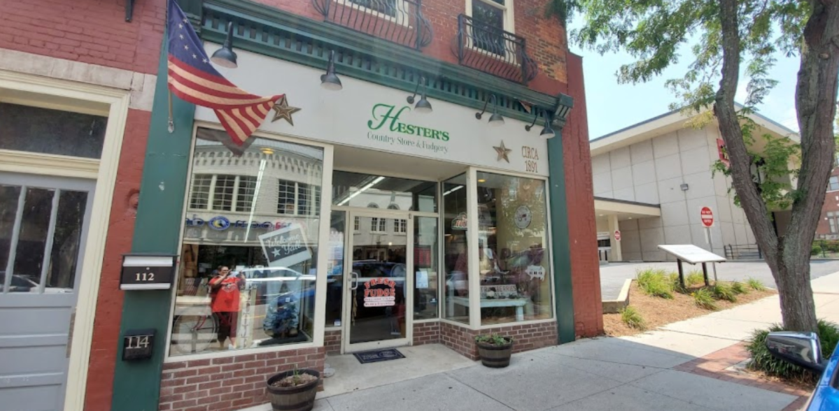 Hester's Country Store Has The Best Homemade Fudge In Virginia