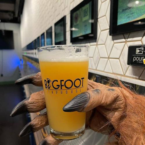 Take The Whole Family To This Bigfoot-Themed Restaurant