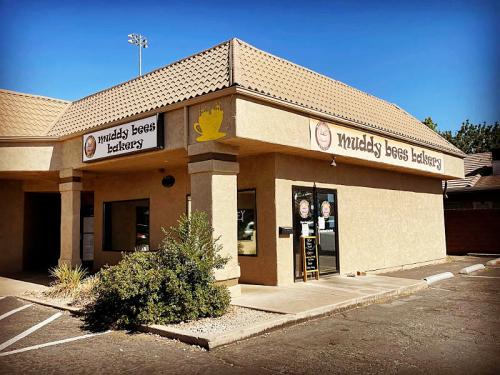 Muddy Bees Bakery Has The Best Cinnamon Rolls In Utah