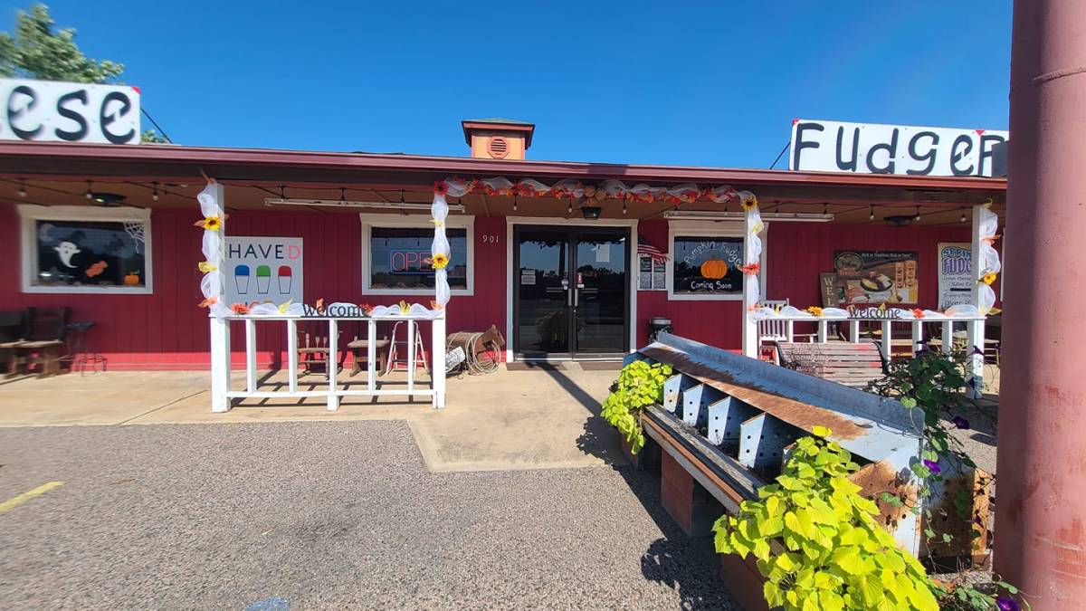 Three Rivers Pecans Sells The Best Fudge In Oklahoma
