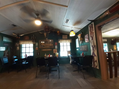 The Ranch Hand Cafe In Cleveland Is An Iconic Texas Restaurant