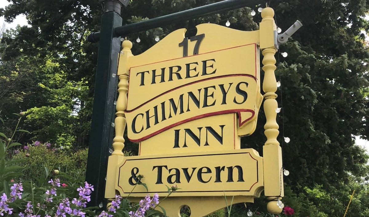 Go Back In Time To This New Hampshire Tavern From 1649