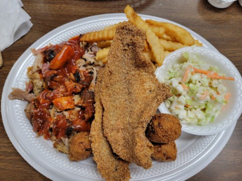 Best Barbecue In Alabama: Top Hat Barbecue