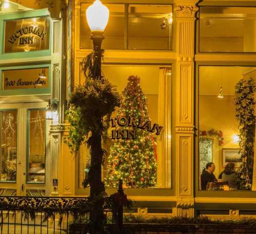 The Victorian Inn Is The Most Festive Place In NorCal