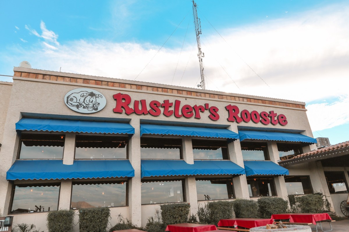 Enjoy Beautiful Views At Rustler's Rooste In Arizona