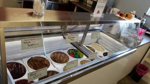 This Country Store In Ohio Has The Best Homemade Fudge