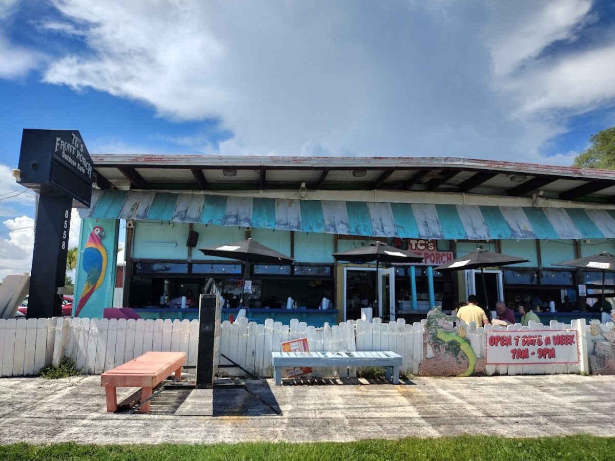 Taste The Best Fried Fish In Florida: TC's Front Porch