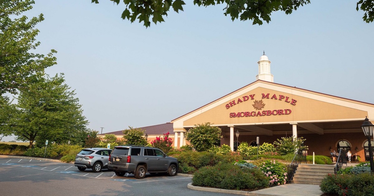 Shady Maple Smorgasbord: All-You-Can-Eat Dessert Buffet In PA