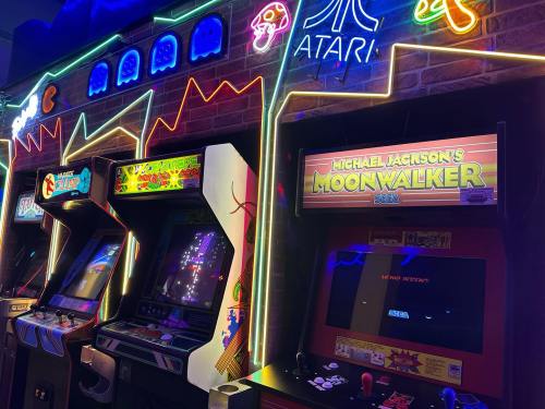 1Up Arcade Bar In Florida Is Filled With Nostalgic Fun