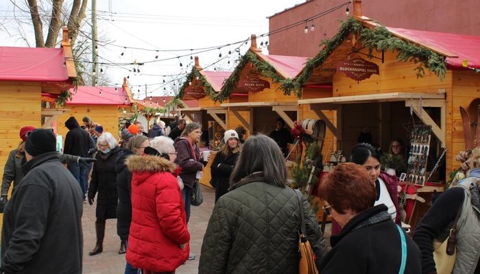 Wisconsin Has Its Very Own European Christmas Market, Kriskindlmarkt ...