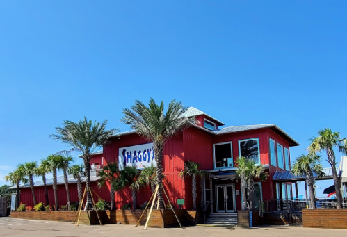 Shaggy s Is An Incredible Waterfront Restaurant In Mississippi