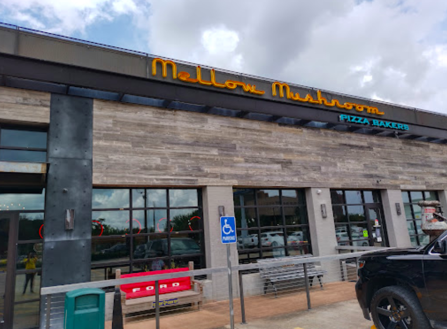 This ’70s-Themed Restaurant In Louisiana Is Perfectly Groovy In All The ...