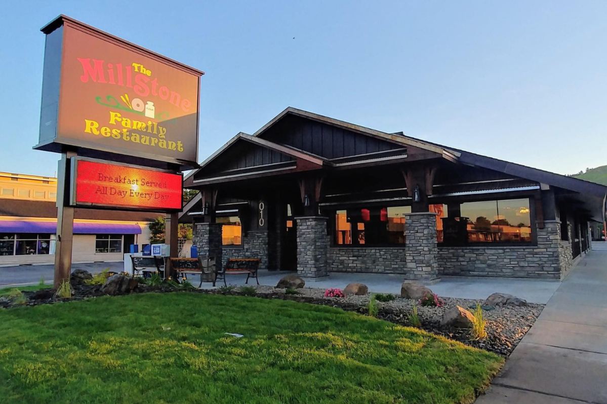 12 Best Restaurants in South Dakota To Try This Year