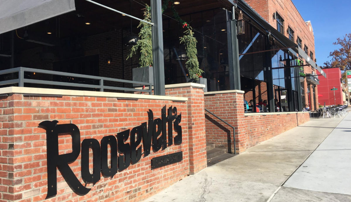 Roosevelt's In Oklahoma Gets All Decked Out For Christmas