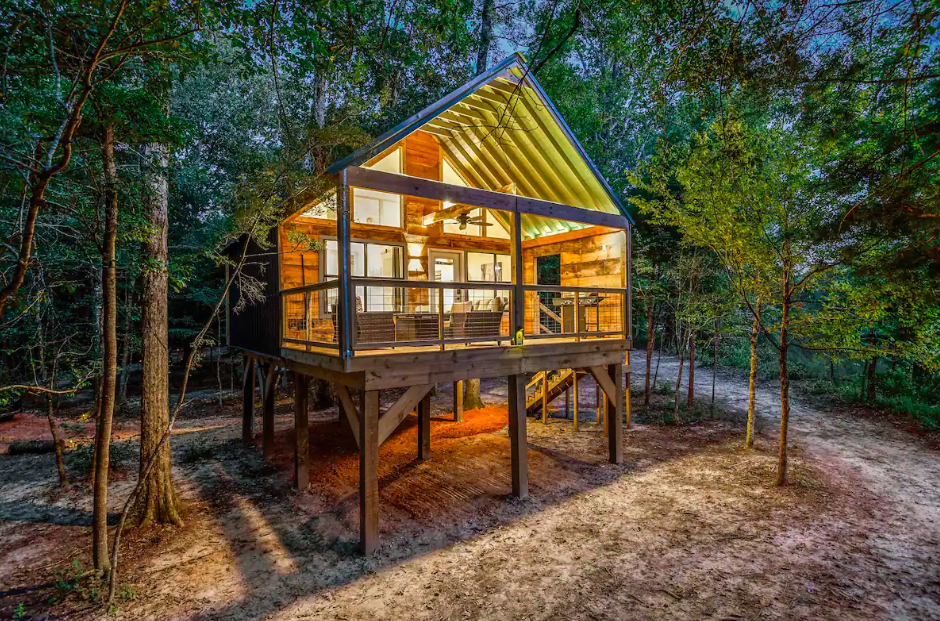 Rent This Treehouse In Mississippi For A Secluded Getaway