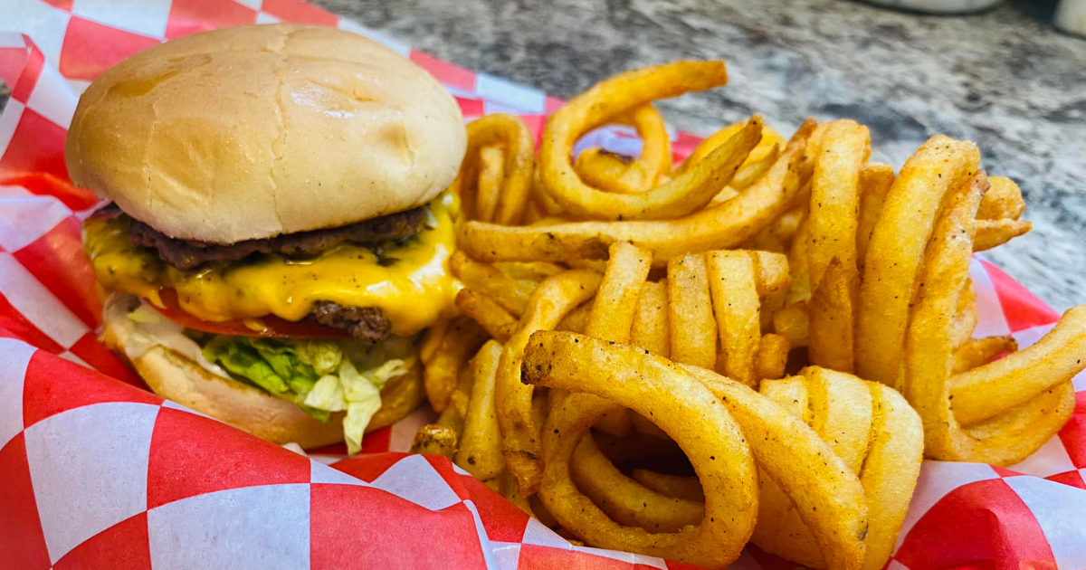 Toot’s Drive-in Is One of the Most Iconic Restaurants in Kansas