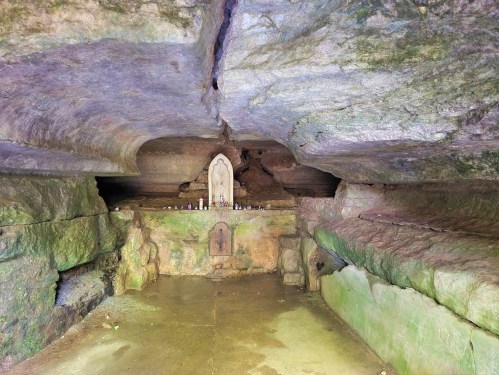 Grotto Spring Is A Mysterious Underground Grotto In Arkansas
