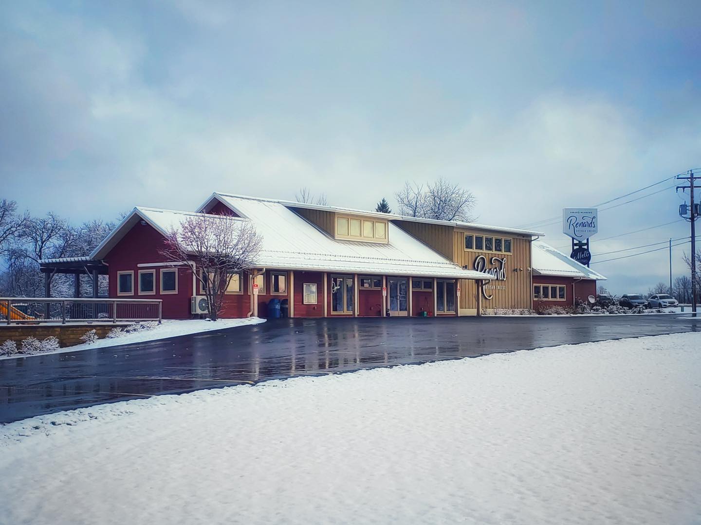 The World’s Freshest Cheese Curds Are Tucked Away Inside This Iconic ...