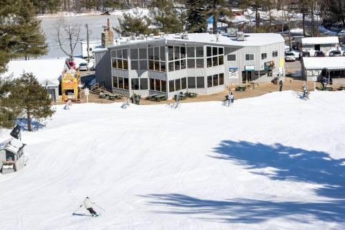 Nashoba Valley Has The Best Snow Tubing In Massachusetts