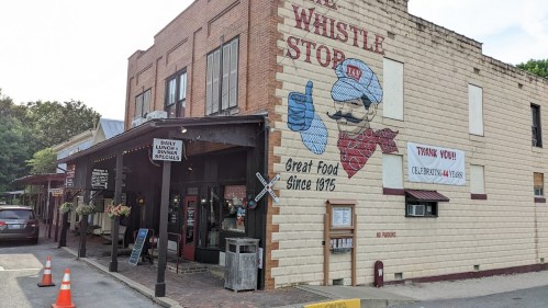 Family Restaurant: The Whistle Stop Cafe In Glendale KY