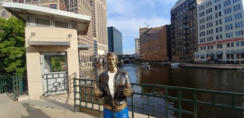 The Bronze Fonz In Milwaukee Is Wisconsin’s Quirkiest Attraction
