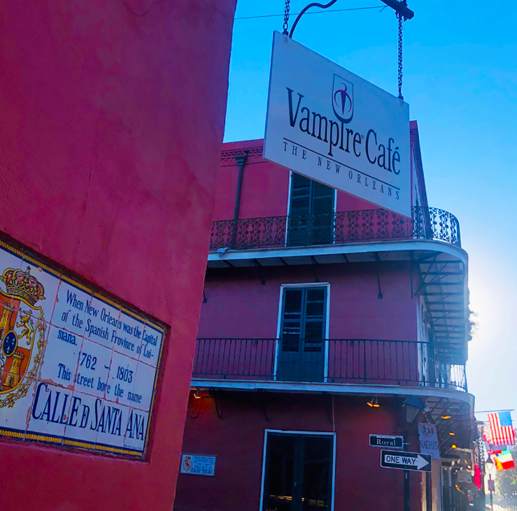 This Vampire-Themed Restaurant In Louisiana Is Perfectly Macabre In All ...