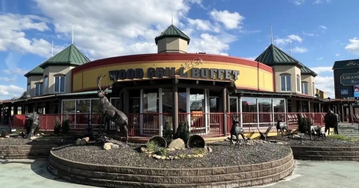 The Incredible Buffet In Tennessee With Almost As Many Desserts As Main ...
