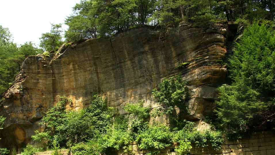 Marvel Over Sandstone Formations Along This Ohio Gorge Trail