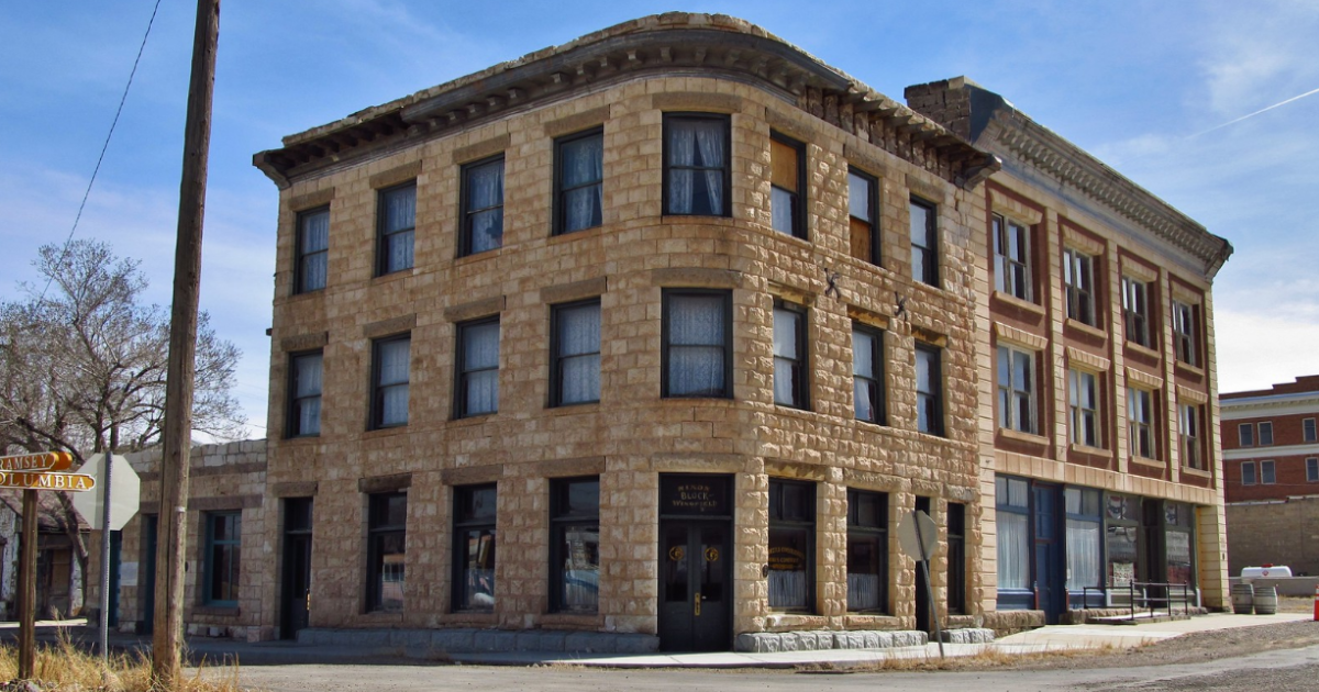 Step Inside The Creepy, Abandoned Town Of Goldfield In Nevada