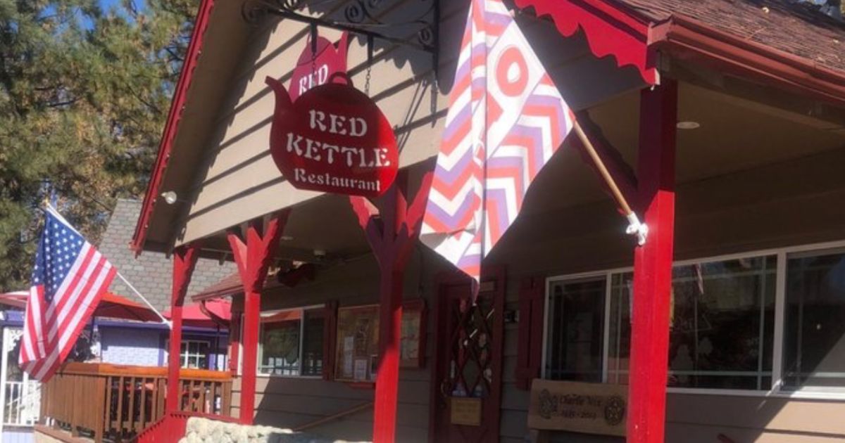 The Red Kettle In Idyllwild Southern California Is Worth The Drive