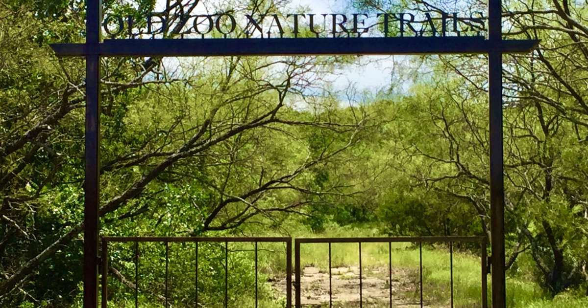 Abandoned Zoo Hike: Old Zoo Nature Trails In Cisco, Texas