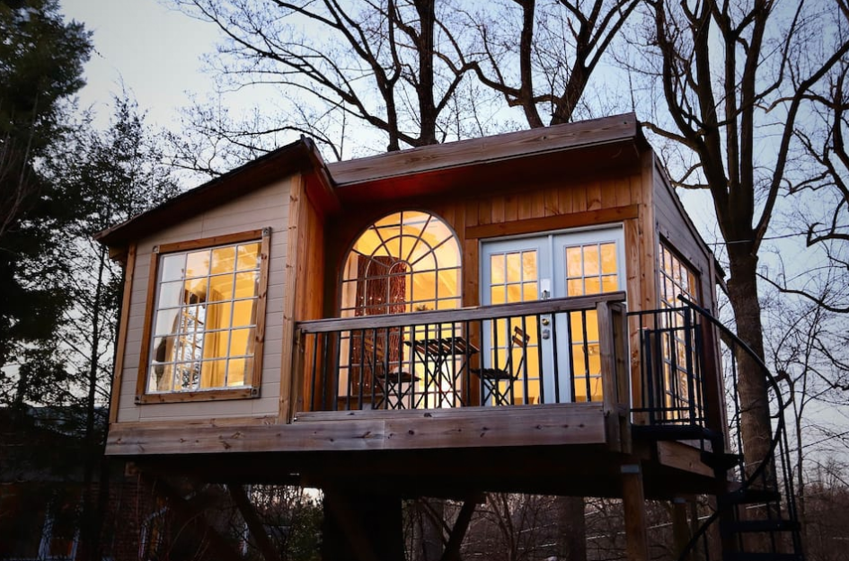 Spend The Night At A Treehouse Airbnb In Maryland