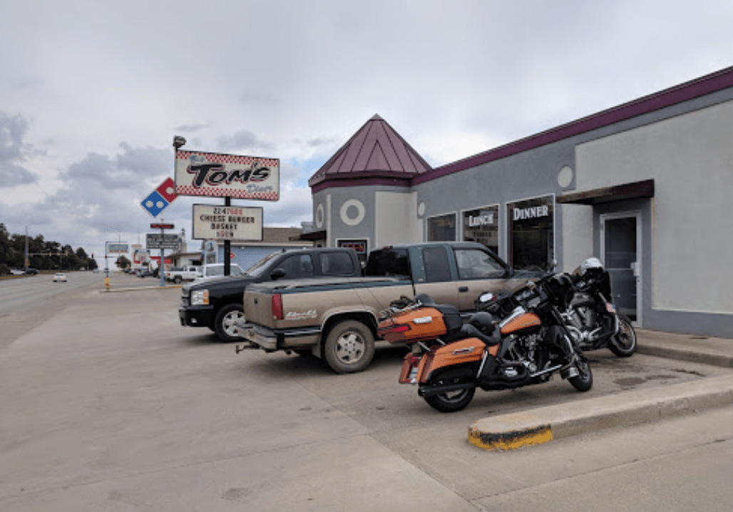 This Tiny South Dakota Restaurant Always Has A Long Line