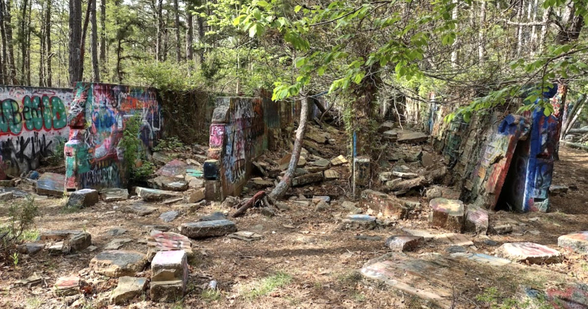 The Brooksbrae Brick Factory Is New Jersey's Creepiest Hike