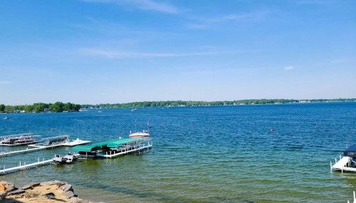 Lake Wawasee Near Syracuse: Largest Natural Lake In Indiana