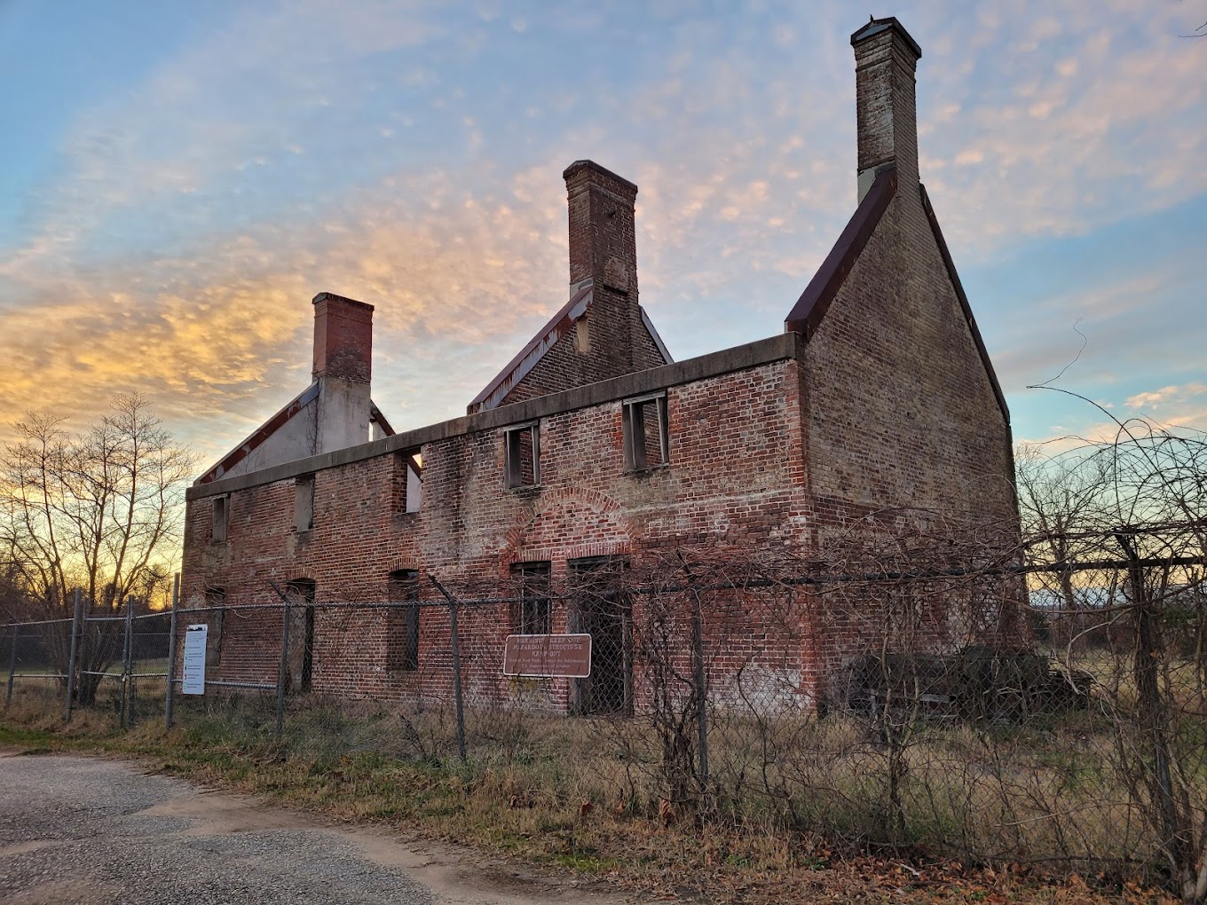 This Fascinating Maryland Mansion Has Been Abandoned And Reclaimed By ...