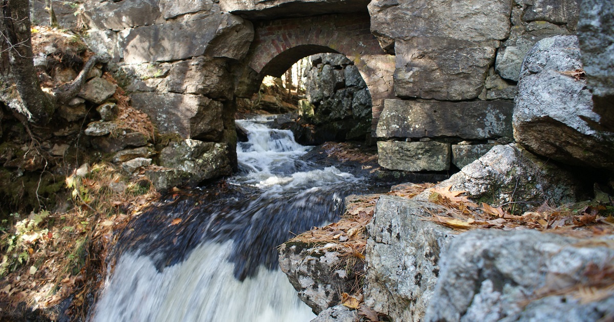This Maine Waterfall Loop Road Trip Is A Waterfall Lover's Dream
