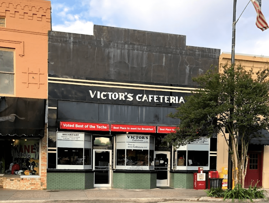 Victor's Cafeteria in Louisiana Serves The Best Homestyle Meals