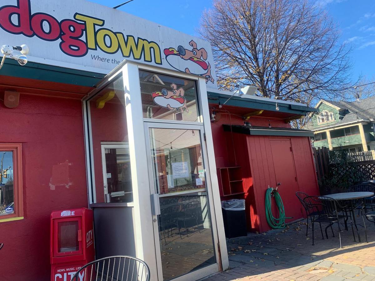 The Restaurant In New York With Delicious Garbage Plates