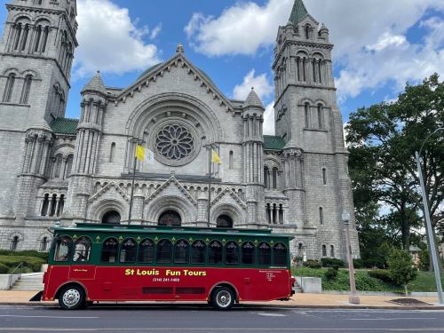 Experience History On A Guided Trolley Tour Of St. Louis, Missouri