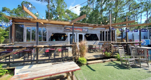 This BBQ Restaurant in Mississippi Was Born From A Junk Yard