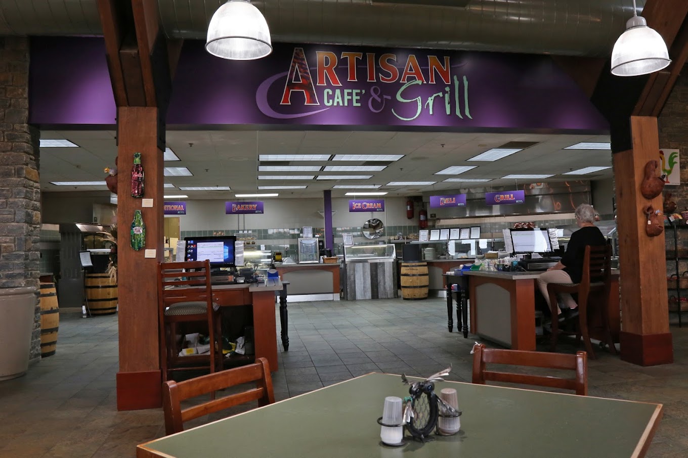 The Cafeteria-Style Restaurant With Some Of The Best Home-Cooked Food ...