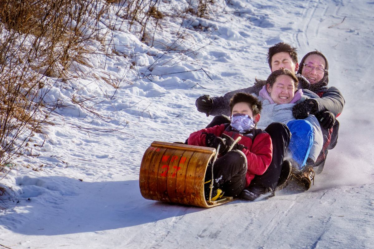 Lowell Park Is One Of The Best Wisconsin Sledding Hills